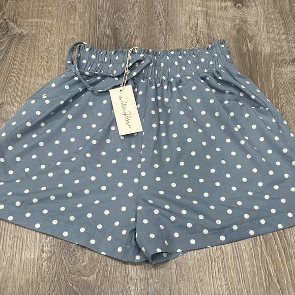 Allie Rose | Shorts | New Allie Rose Polka Dot Shorts Size Small B43 ...
